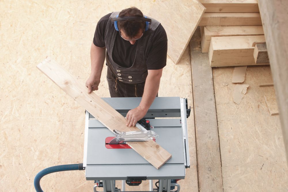 Bosch GTS10J2 Professional 254mm Electric Portable Table Saw 240V Screwfix