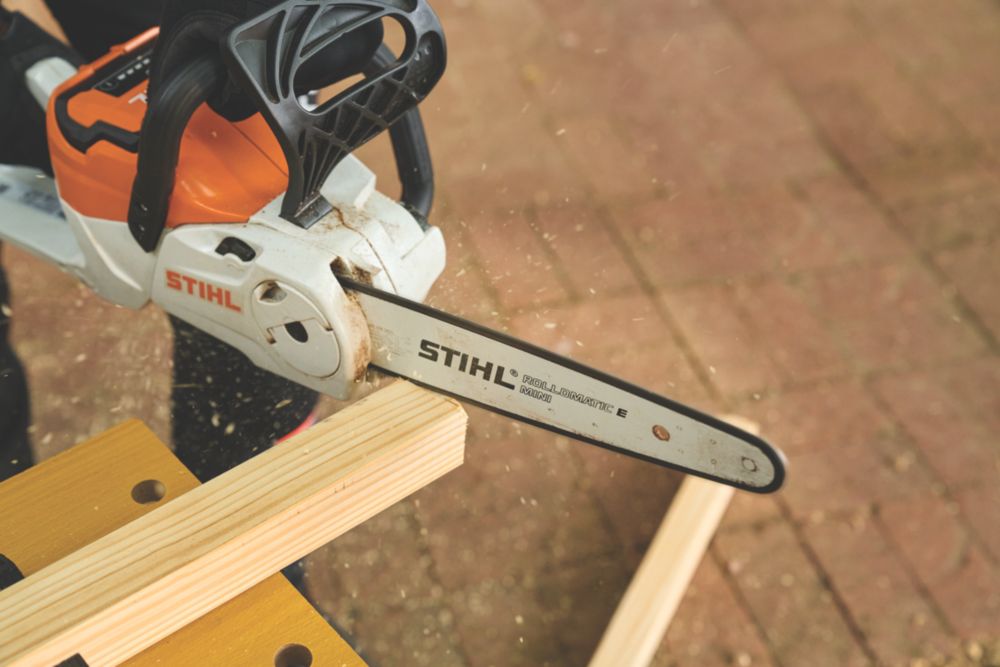 STIHL MSA 60 36V 1 x 144Wh Li Ion AK System Brushless Cordless 30cm Chainsaw Screwfix