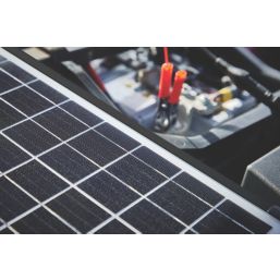 Ring RSP2000 20W Solar Panel 18V - Screwfix