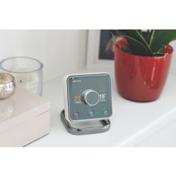 Hive White & Silver Thermostat Stand - Screwfix