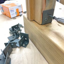 Deck-Tite Handrail Bracket Kit 60 Pcs - Screwfix