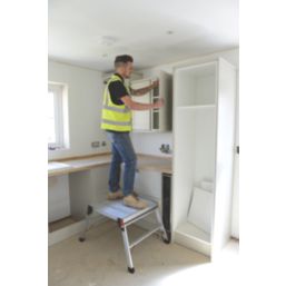 Werner Aluminium 500mm x 0.6m Folding Work Platform - Screwfix