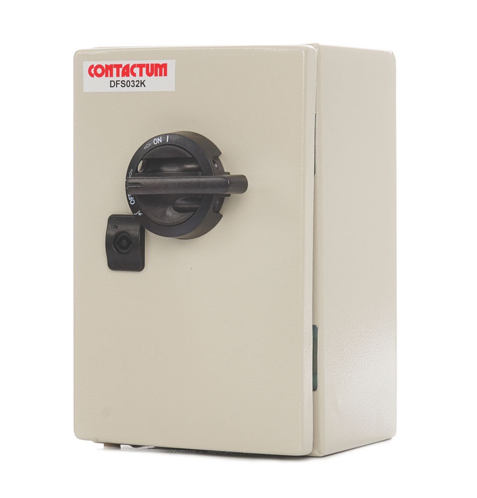 Contactum DFS032K 32A 3P+N+E Fused 3-Phase Enclosed Switch Fuse - Screwfix