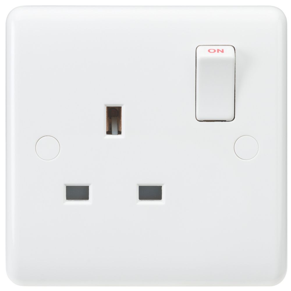 Knightsbridge Curved Edge 13A 1-Gang DP Switched Plug Socket White ...