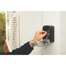 Master Lock Water-Resistant Combination 5-Key Safe - Screwfix