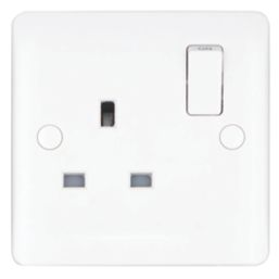 Vimark Pro 13A 1-Gang SP Switched Plug Socket White - Screwfix