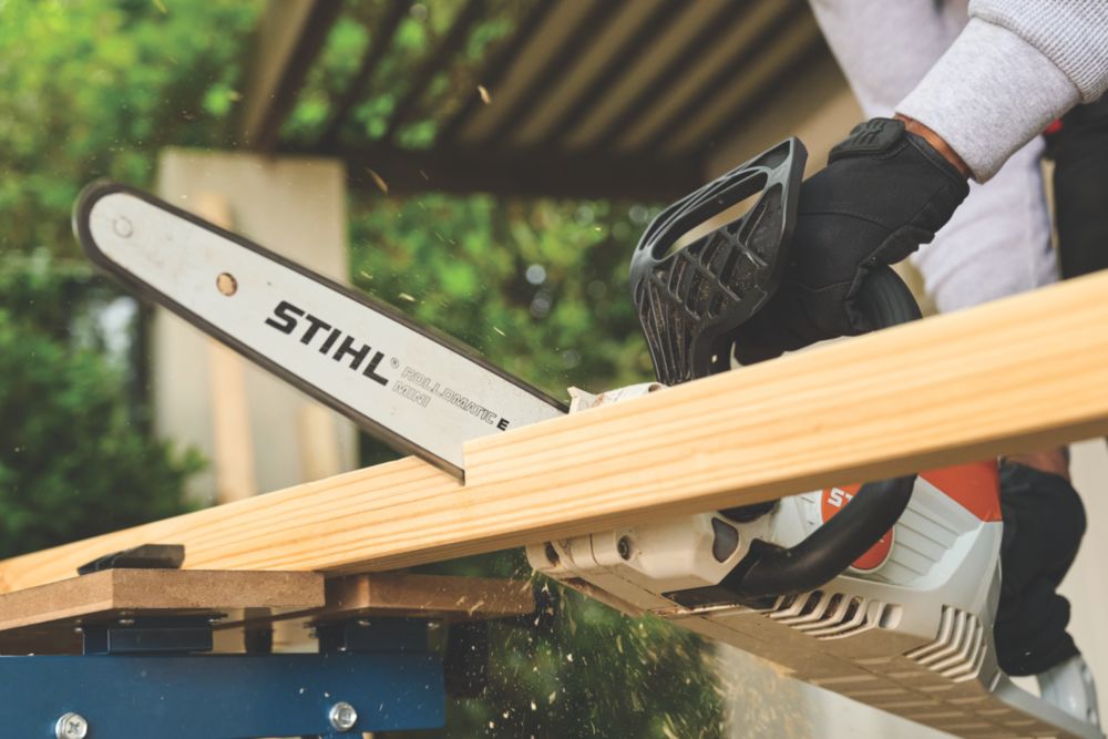Stihl chainsaw screwfix store