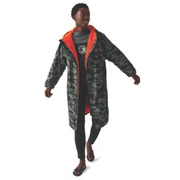 Regatta Adult Changing Robe Grey/ Black Camo Small / Medium 35-44 ...
