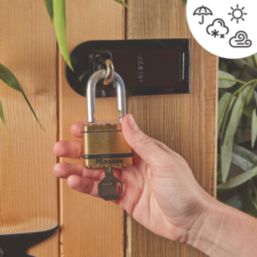 Master Lock Excell Weatherproof Padlock Brass 52mm - Screwfix