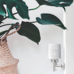 Tado Basic White Smart Thermostatic Radiator Head - Screwfix