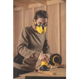 Stanley Small / Medium Reusable Dust Mask P3R - Screwfix