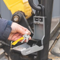 Master Lock Weatherproof Combination 5480 Portable Lock Box with ...