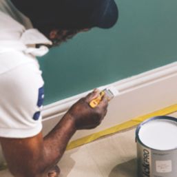 LickPro 2.5Ltr Pure Brilliant White Satin Water-Based Trim Paint - Screwfix