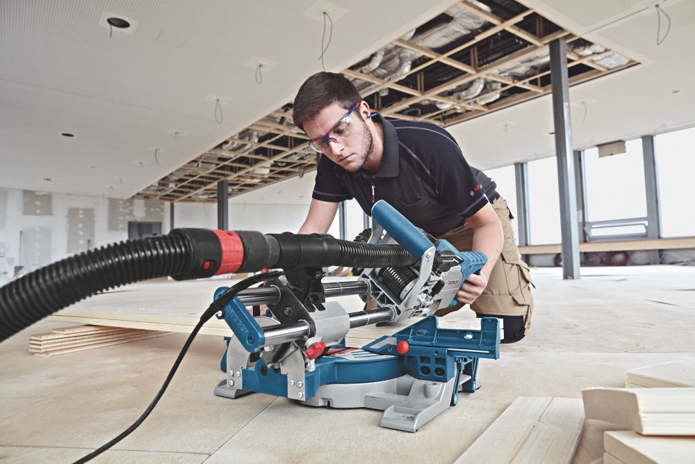 Bosch GCM 8 SJL 216mm Electric Single Bevel Sliding Mitre Saw 110V Screwfix