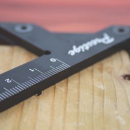 Faithfull Centre Square Finder 90mm - Screwfix