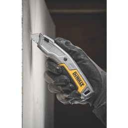 DEWALT DWHT10054-0 Retractable Utility Knife - Screwfix