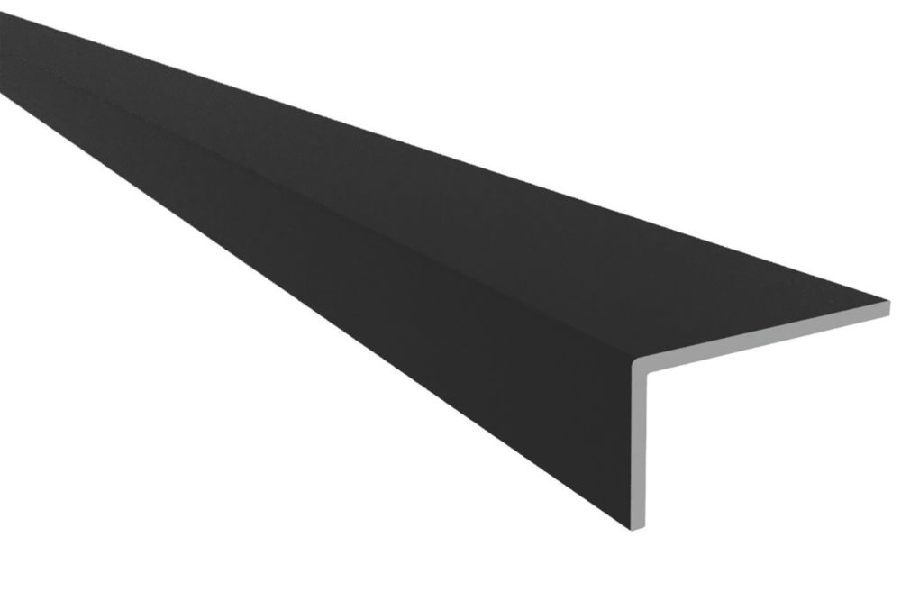 Rothley Matt Black Decorative Angle 2m x 20mm x 30mm - Screwfix