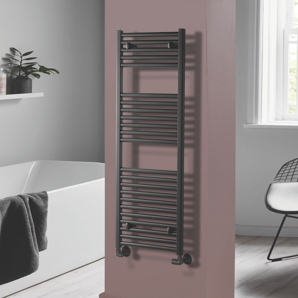 Towelrads 1200mm x 400mm 1607BTU Black Flat Towel Radiator - Screwfix