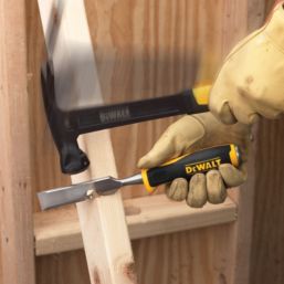 DeWalt Bevel Edge Wood Chisel 25mm (1") - Screwfix