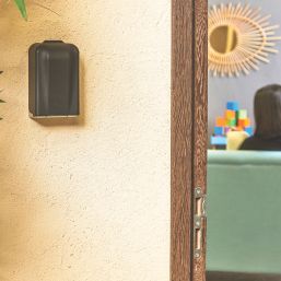 Master Lock Water-Resistant Combination Key Safe - Screwfix