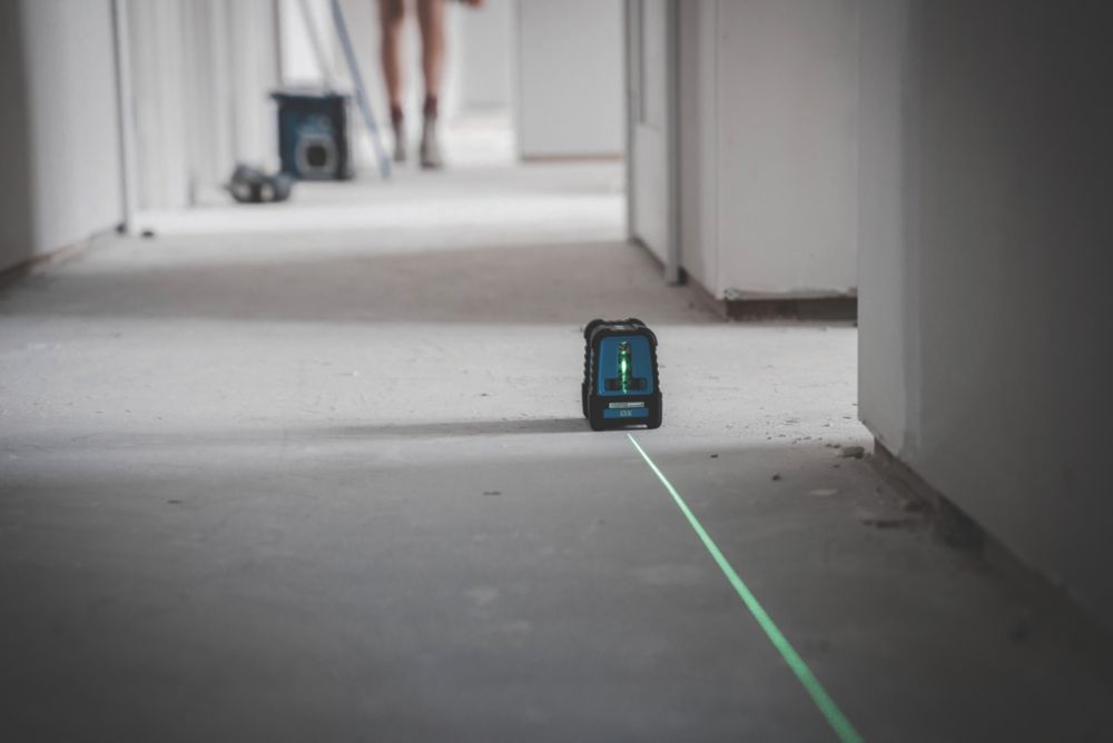 OX Green Self Levelling Multi Line Laser Level Screwfix
