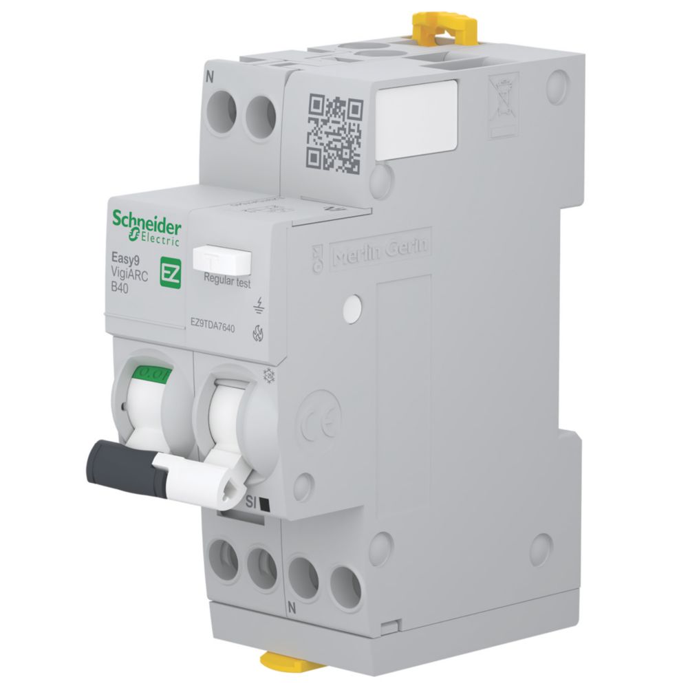 Schneider Electric Easy9 40A 30mA Type A DP B Curve AFDD RCBO - Screwfix
