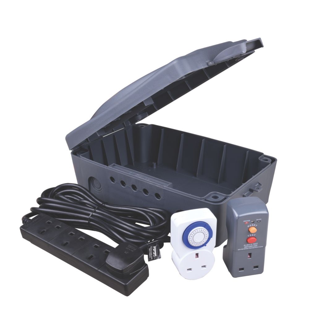 IP54 Weatherproof Outdoor Box Kit - Screwfix