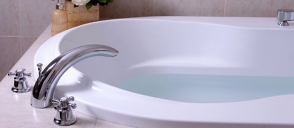 Guide to Buying Bathroom Taps | Screwfix