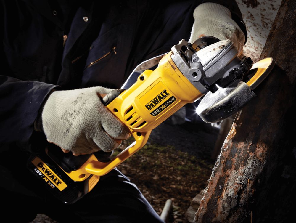 Dewalt | Screwfix