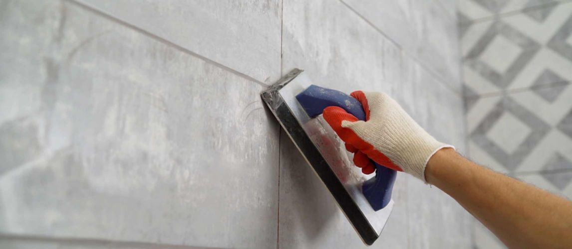 How To Grout Tiles: A Step-by-Step Guide | Screwfix
