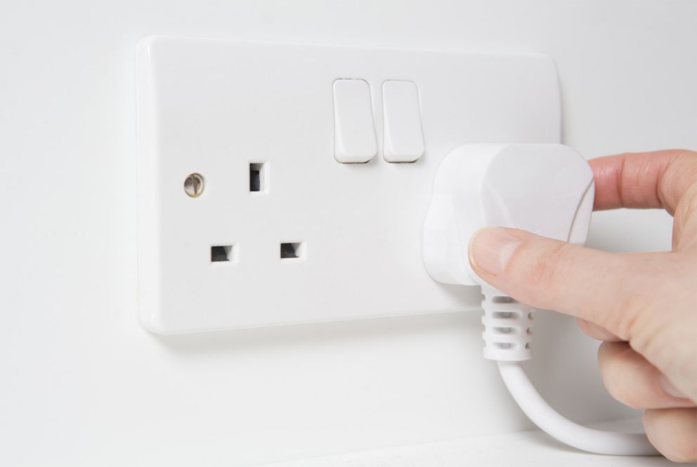 Plug Socket Buying Guide | Types of Socket | Screwfix